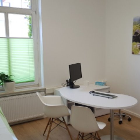 Stellenangebote Arzt im Zentrum - Dr. med. Nadine Egner - mfajobs.de